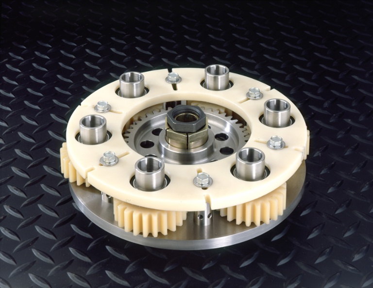 The difference between injection molded plastic gears and machined ...